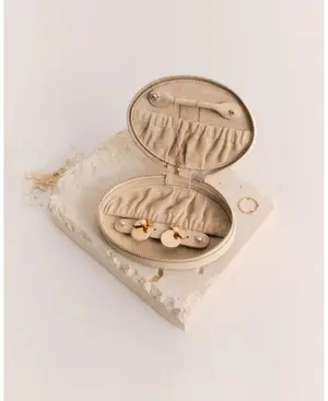 Cuyana Travel Jewelry Case - Ecru