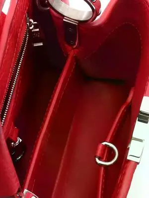 LOUIS VUITTON 2017 Capucines Bb Top Handle Handbag