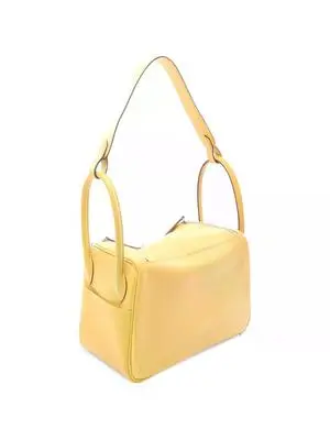 Hermès 2023 26 Lindy Shoulder Bag - Yellow