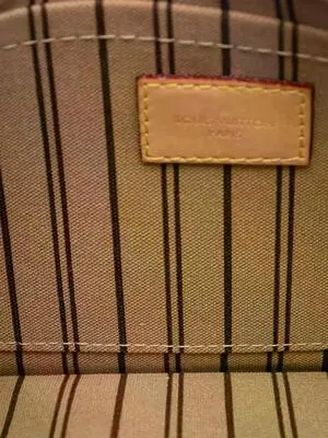 LOUIS VUITTON 2016 Monogram Neverfull Pouch