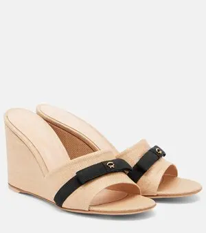 GIANVITO ROSSI Minou Raffia Wedge Mules - Beige