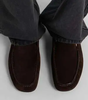 THE ROW Leo Suede Loafers - Brown