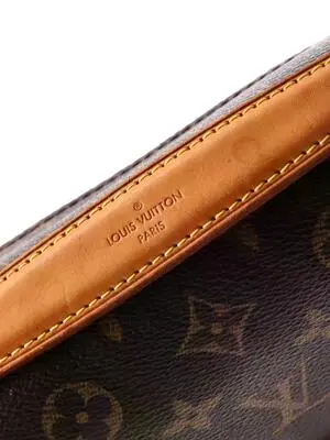 LOUIS VUITTON Pochette Metis Monogram Canvas - Brown