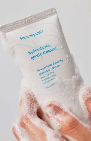 FACE REPUBLIC Hydro Derma Gentle Cleanser