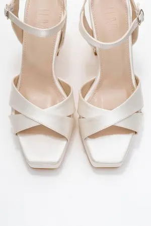 PROLOGUE SHOES Yulia Cross-strap Platform Heel Sandal - Ivory Satin