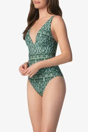 Helen Jon Juliette One Piece
