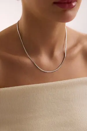 OUTOFOFFICE Herringbone Thin Chain Necklace