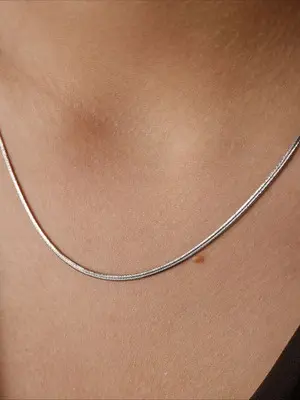 OUTOFOFFICE Herringbone Thin Chain Necklace