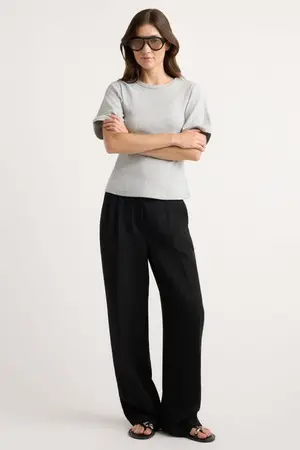 Modern Citizen Reanne Ribbed Sculpted Crew-neck Tee