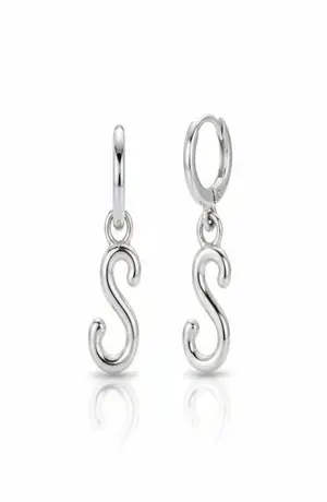 OAK & LUNA Mini Signature Initial Huggie Earrings Letter S