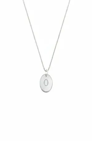 OAK & LUNA Willow Initial Disc Necklace - Letter O