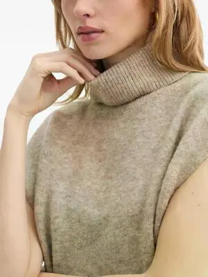 GESTUZ Knitted Roll-neck Vest