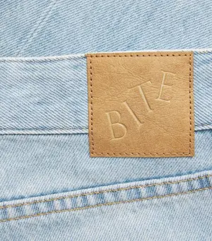 Bite Studios Curved Straight Jeans