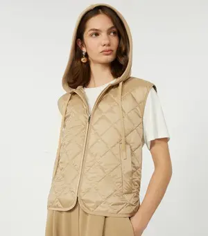 Max Mara Padded Quilted Gilet - Beige