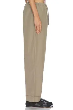 THE ROW Delano Pant Washed Heavyweight Cotton Poplin - Leaf Green