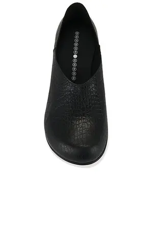 PHILEO 067 Crocodile Clog