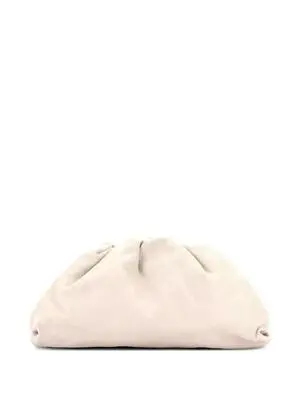 Bottega Veneta The Pouch Leather Clutch - Neutrals