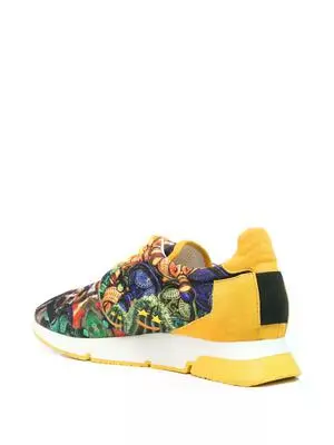 THE ARTISTYLIST Printed Low-top Sneakers