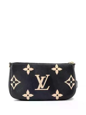 LOUIS VUITTON Multi Pochette Accessoires Bicolor Monogram Empreinte Giant - Black