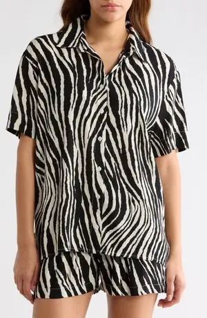 Elan Short Sleeve Button-up Shirt