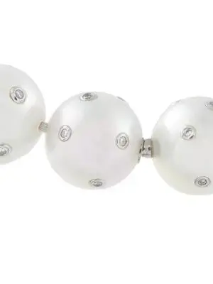 LB EXCLUSIVE Diamond And Pearl Necklace