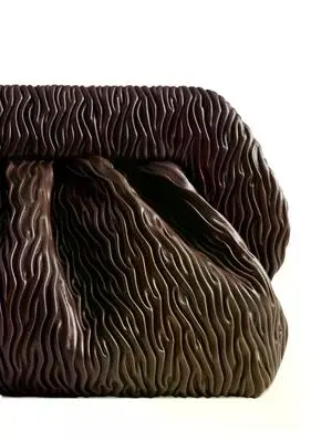 THEMOIRE Textured Cluth Bag