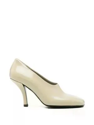 TOTEME Leather Contour Pumps - Neutrals
