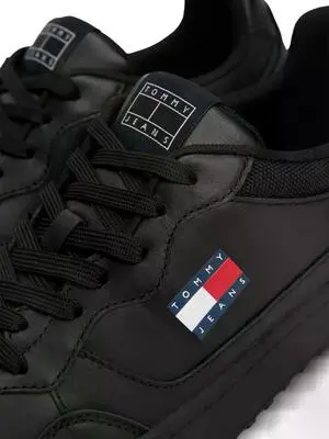 Tommy Hilfiger Logo Sneakers