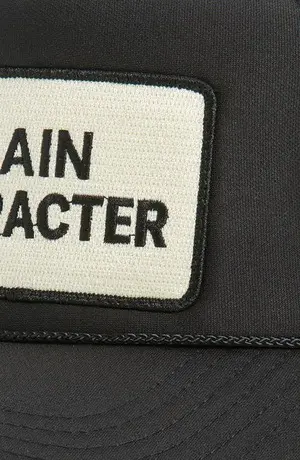 FRIDAY FEELIN’ Main Character Trucker Hat