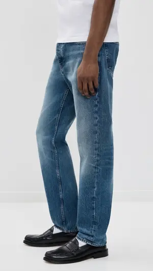 FRAME The Straight Jeans