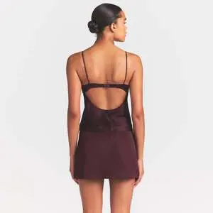 SKIMS Satin Cami Top - Currant
