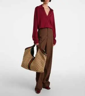 Gucci Large Gg Canvas Tote Bag - Beige