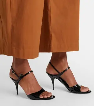 Balenciaga Avenue Bow Patent Leather Sandals - Black