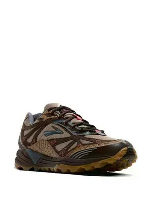 Brooks Staple X Cascadia 1 Low-top Sneakers - Brown