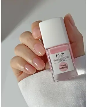 KURE BAZAAR PARIS Colored Nail Hardener Nail Polish - Light Pink