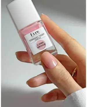 KURE BAZAAR PARIS Colored Nail Hardener Nail Polish - Light Pink