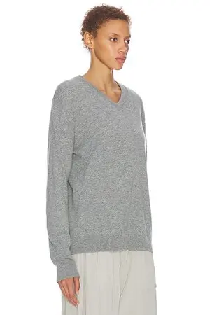 THE ROW Nian Cashmere V-neck Pullover