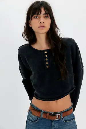 Quarter Button Fleece Pullover