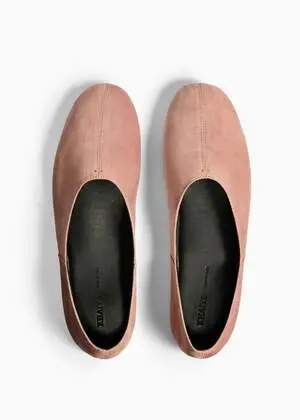 Khaite Jane Flat In Suede