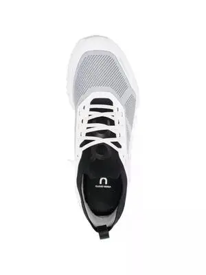On Versa Sneakers - White