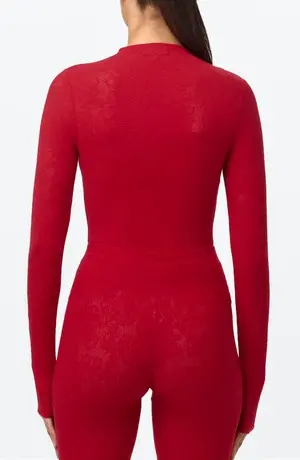 Naked Wardrobe Scalloped Hem Stretch Lace Top