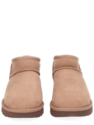 UGG Boot "classic Ultra Mini