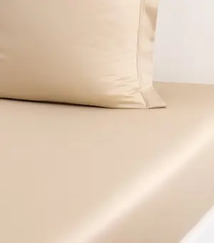 YVES DELORME Triomphe Fitted Sheet - Beige