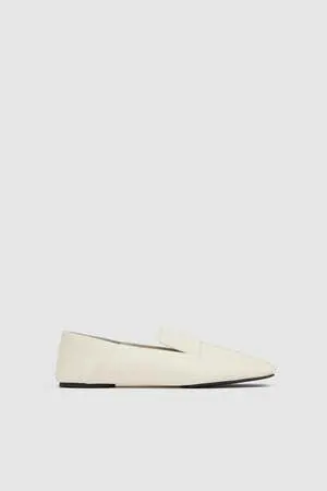 ST AGNI Minimal Flat Loafer