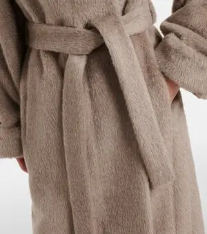 Loro Piana Alpaca And Wool Wrap Coat - Beige