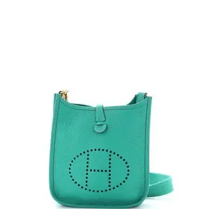 Hermès Evelyne Bag Gen III Clemence TPM Green