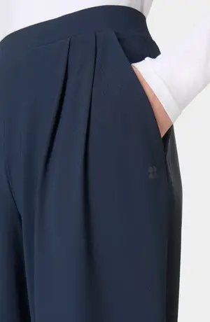 Sweaty Betty Explorer Crop Barrel Leg Pants