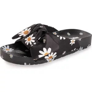 MUK LUKS Island Luau Sandals Black