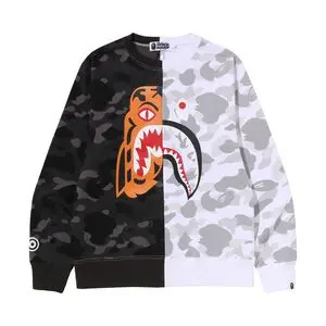A BATHING APE Color Camo Tiger Shark Crewneck Sweatshirt - Black