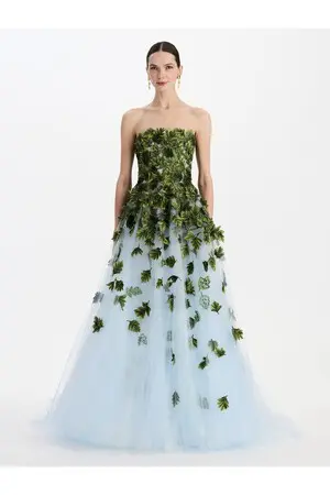 Oscar De La Renta Maple Leaf Appliqué Gown